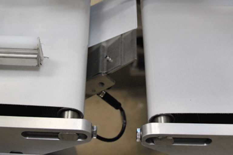 Accent Label Top And Bottom Labeling Equipment Accent Label Automation